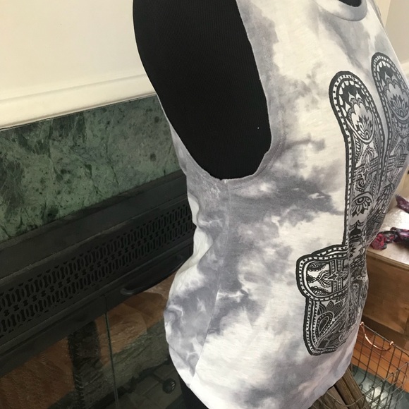 Tops | Cute Graphic Muscle Tank | Poshmark